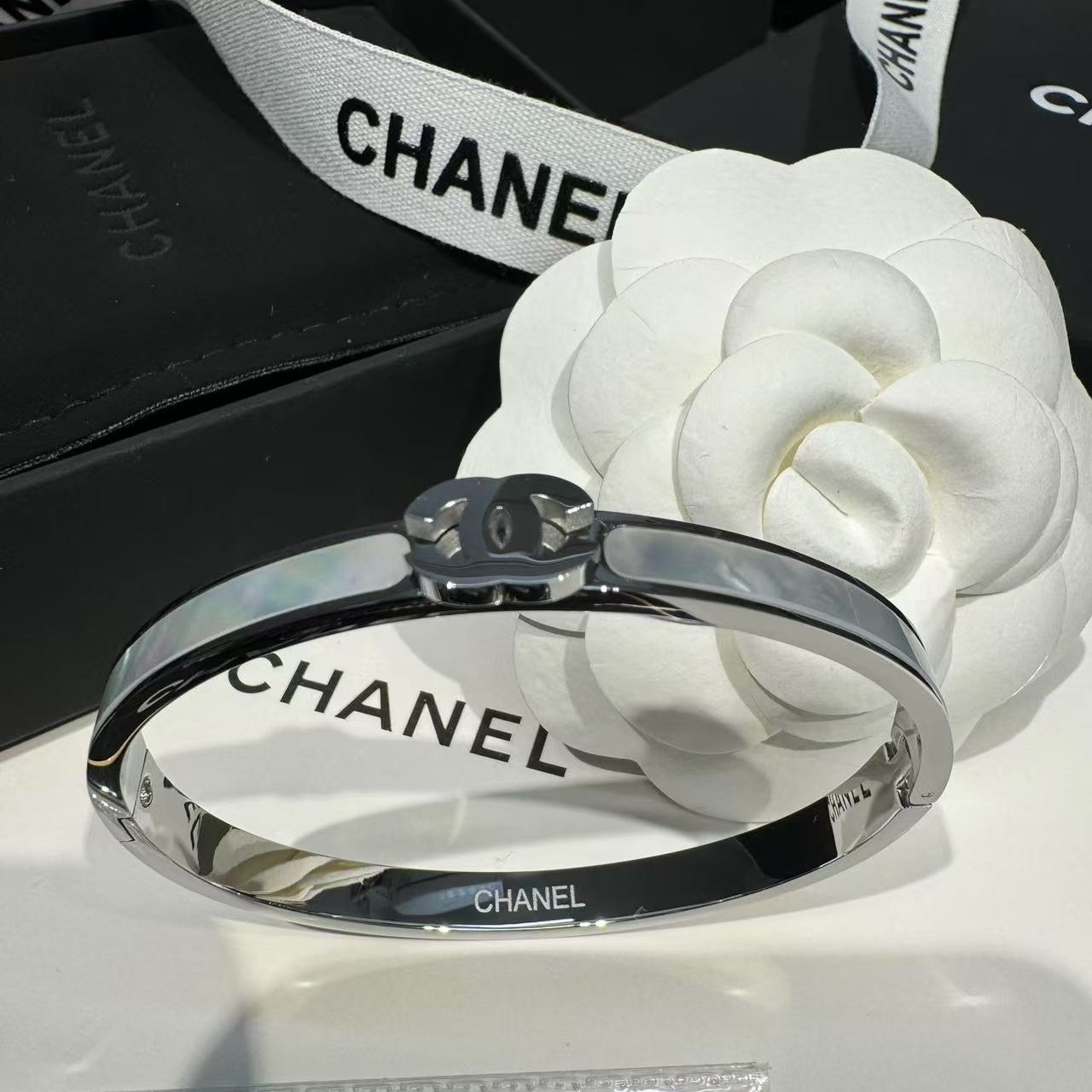 Chanel Bracelet - Crozus